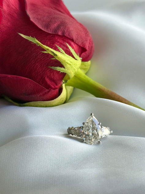2.71ct Pear Shaped Diamond with Diamond Side Stones Engagement Ring – Jahan Diamond Imports